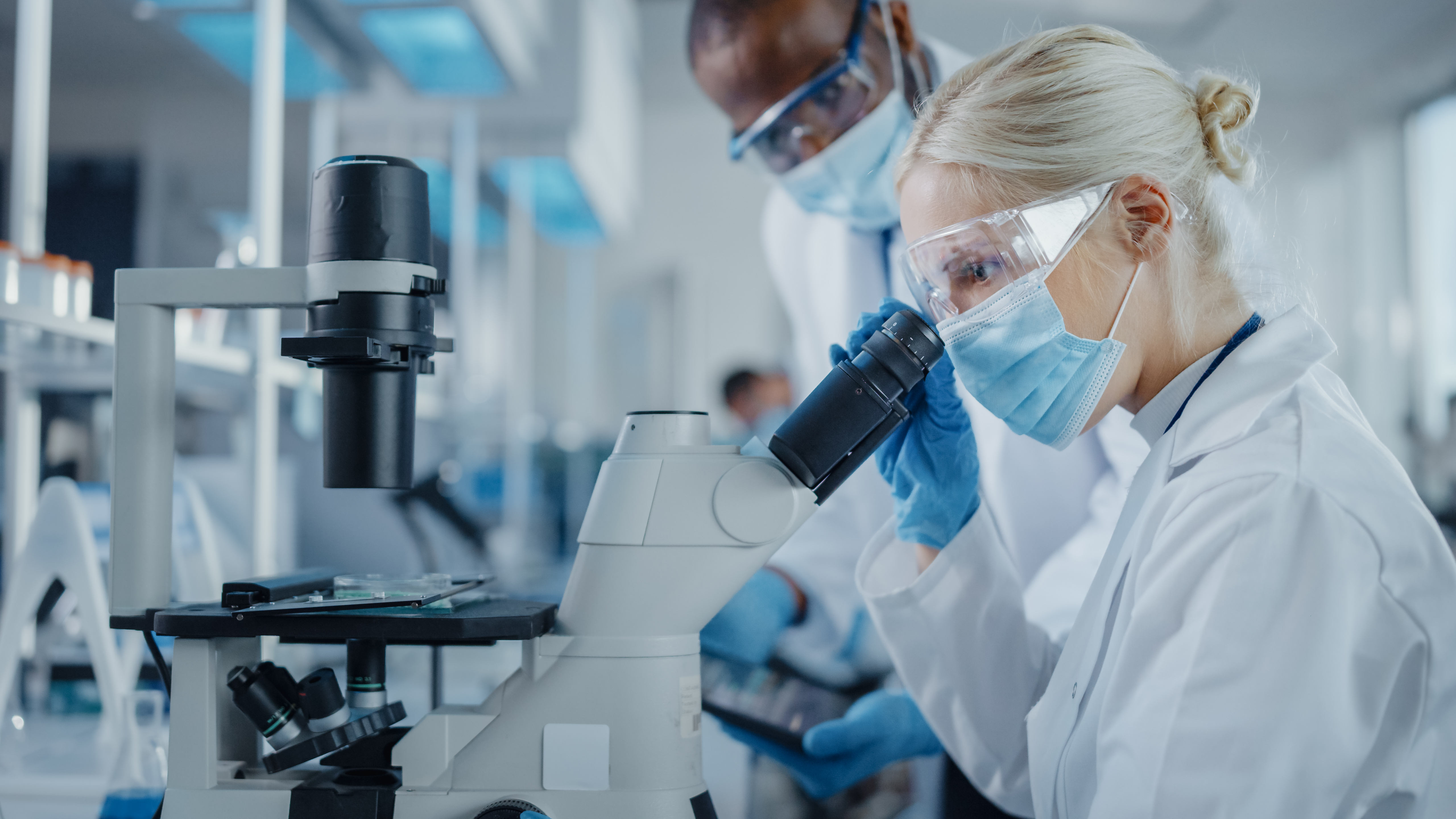 Lab Ergonomics Essentials for Risk Reduction and Employee Well-Being